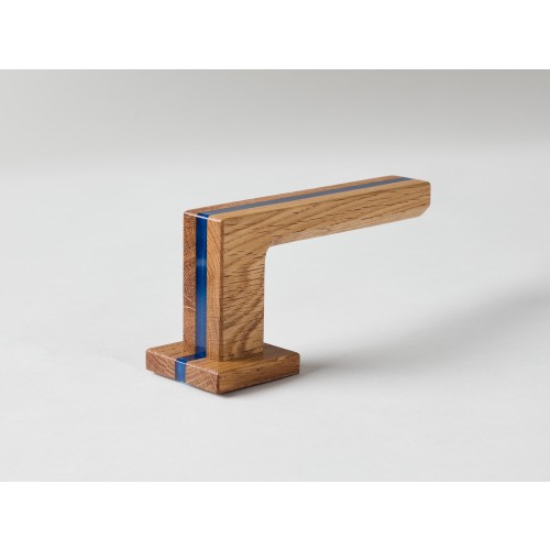 Slim Lines Oak Lever Handles on Rose | Door handles & door accessories ...