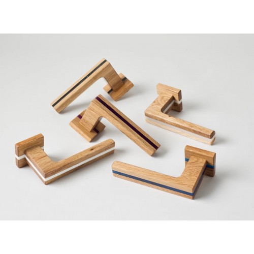 Slim Lines Oak Lever Handles on Rose | Door handles & door accessories ...